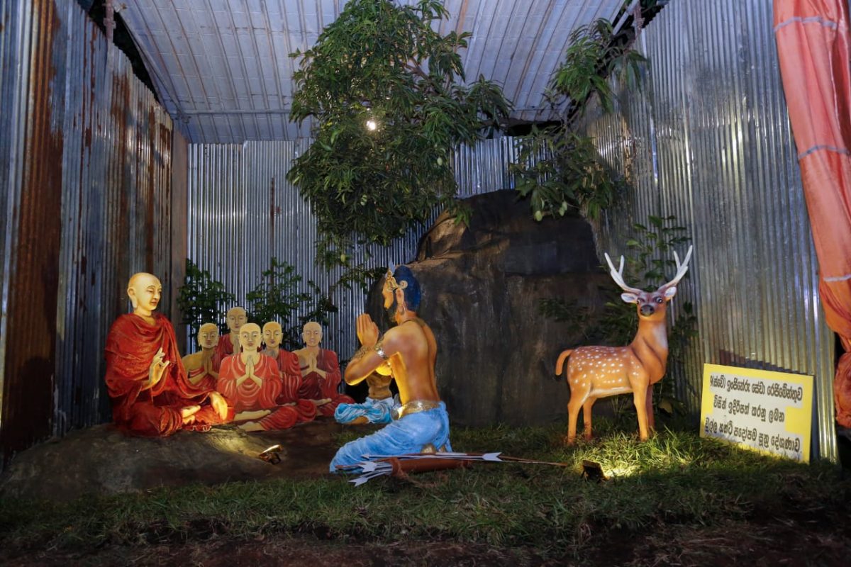 Sandahiru Maha Se Poson Zone lights up the sacred precincts at ...